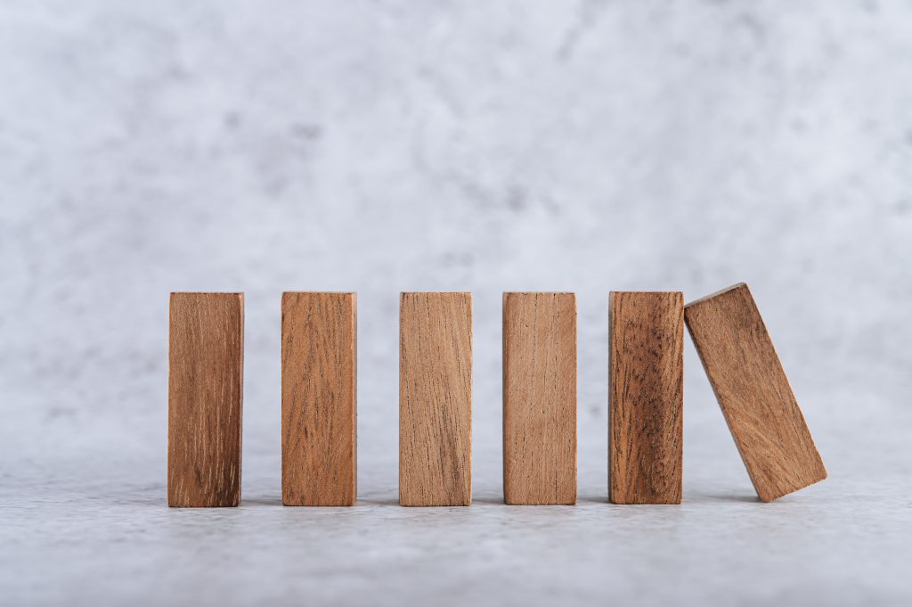 The Differences Between Solid Hardwood and Engineered Hardwood - All ...